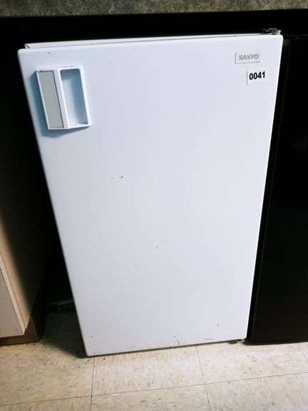 Sanyo Mini Refrigerator - Cassel & Associates