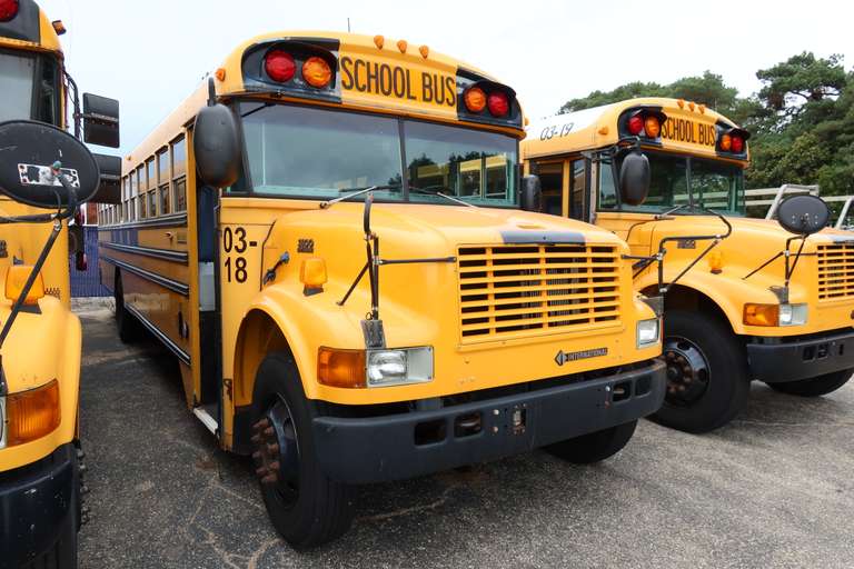 2003 BlueBird International 3800 W/ DT466E - CIS Auctions