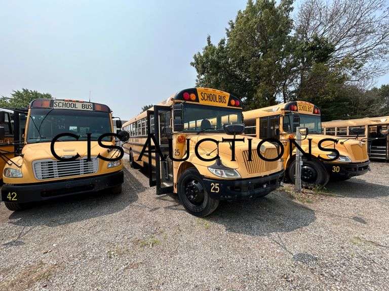 2009 IC CE300 W/ INTERNATIONAL DT466 - CIS Auctions