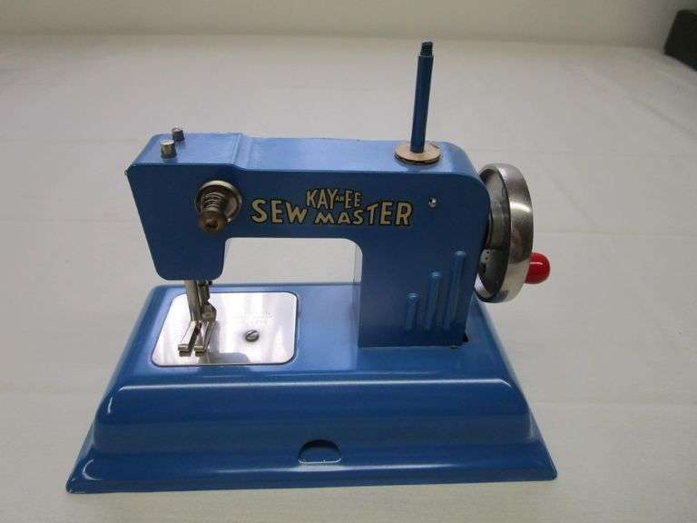 Mid 1900s Kay-An-EE Sew Master Sewing Machine - Prime Time Auctions, Inc.