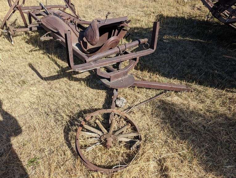 Metal Wagon Frame - Prime Time Auctions, Inc.