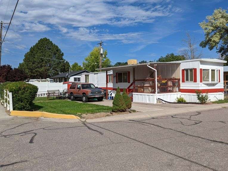 1970 Marlette Single Wide Trailer House - Prime Time Auctions, Inc.