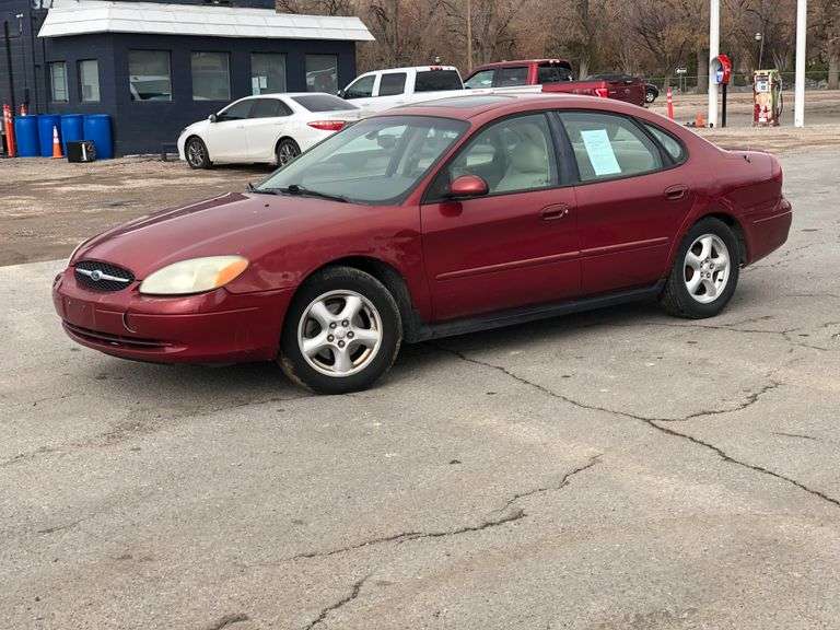 2002 Ford Taurus SES - Prime Time Auctions, Inc.