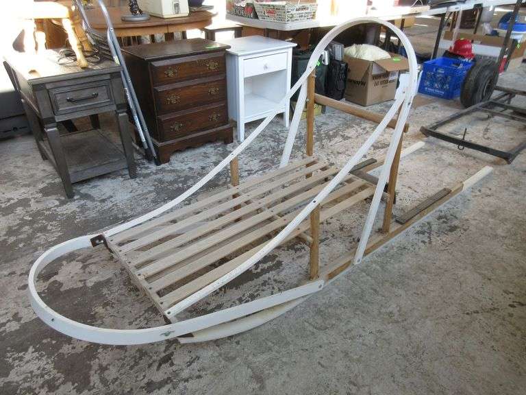 Wooden Dog Sled - Prime Time Auctions, Inc.
