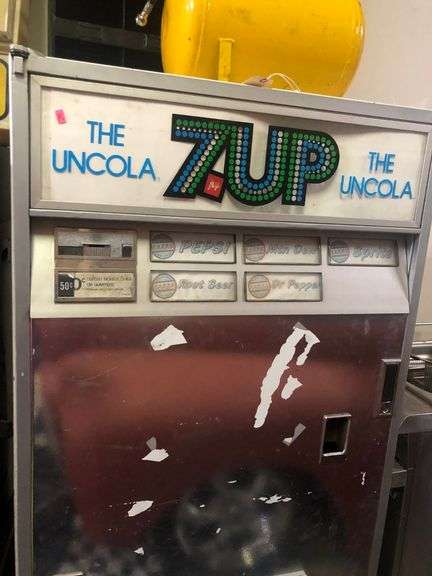 7UP The Uncola Pop Machine - Prime Time Auctions, Inc.