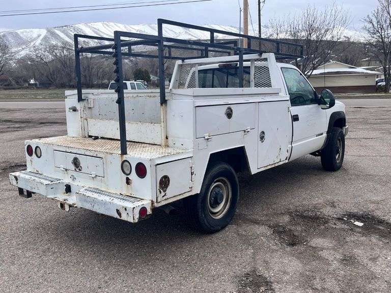 1998 Chevrolet GMT-400 3500 - Prime Time Auctions, Inc.