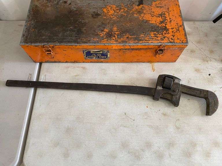 Pipe Wrench, Tool Box with Assorted Tools - Prime Time Auctions, Inc.