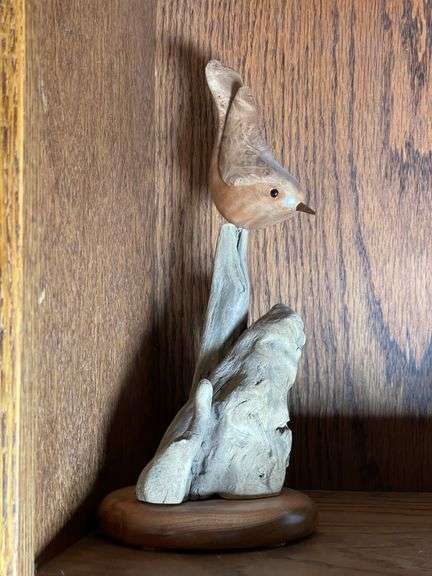 Gordon Stennet Wood Bird Figurine - Prime Time Auctions, Inc.