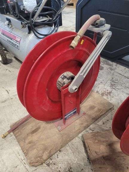 Duro Hose Reel - Prime Time Auctions, Inc.