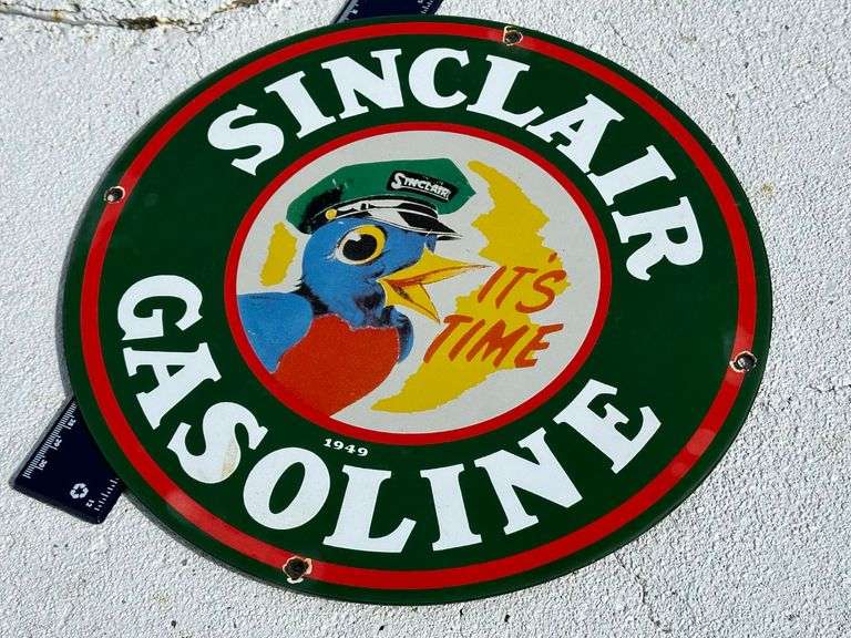 Sinclair Gasoline Sign - Prime Time Auctions, Inc.