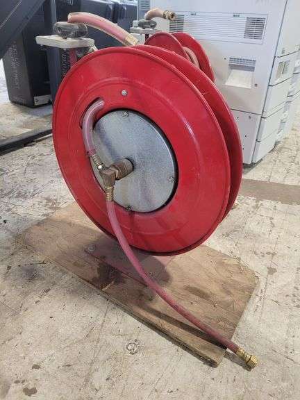Duro Hose Reel - Prime Time Auctions, Inc.