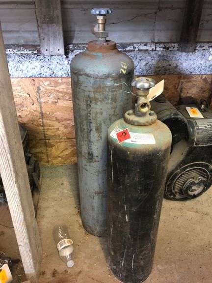 2) Acetylene Tanks - Prime Time Auctions, Inc.