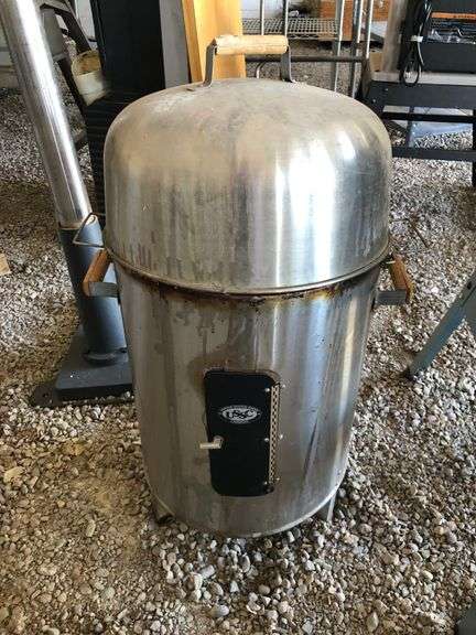 United States Stove Company Smoker - Prime Time Auctions, Inc.