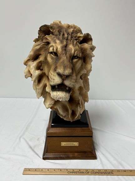 Randall Reading, Lion Sculpture - Colorado Premier Realty & Auction ...
