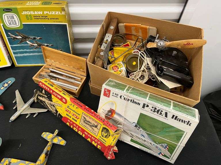 Vintage Airplane Models, Kits - Colorado Premier Realty & Auction Services