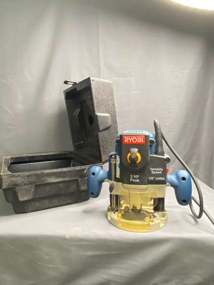 Ryobi 2HP Peak Router, powers on - Coastal Downsizing LLC