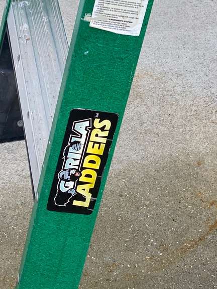 Gorilla Ladders 6 foot a frame ladder - Coastal Downsizing LLC