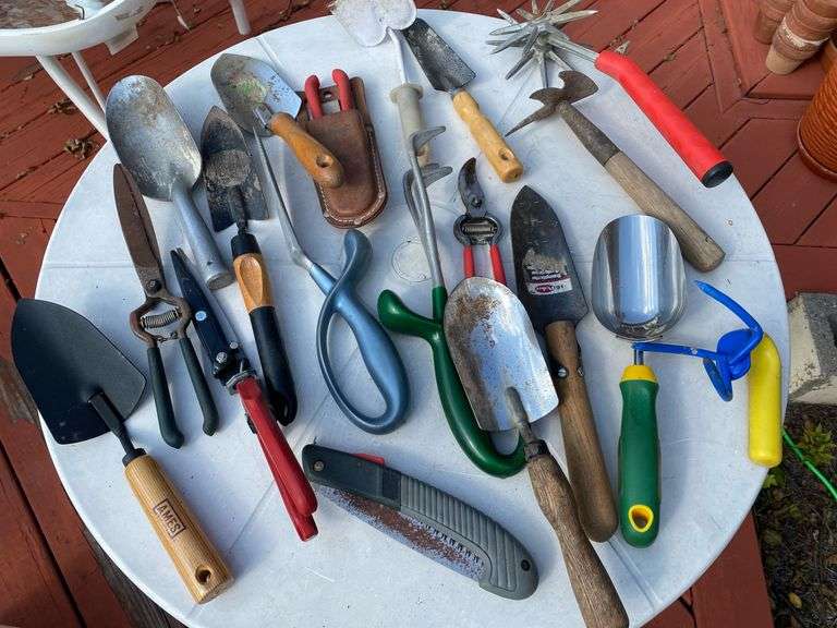 Assorted Hand Held Yard Tools - Coastal Downsizing LLC