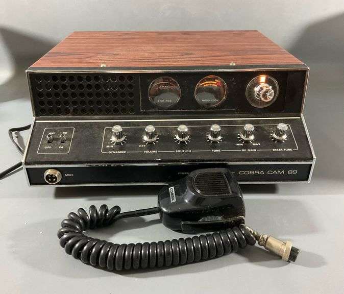 Cobra Communications Model Cobra Cam 89 2 Way CB Radio, Powers On ...