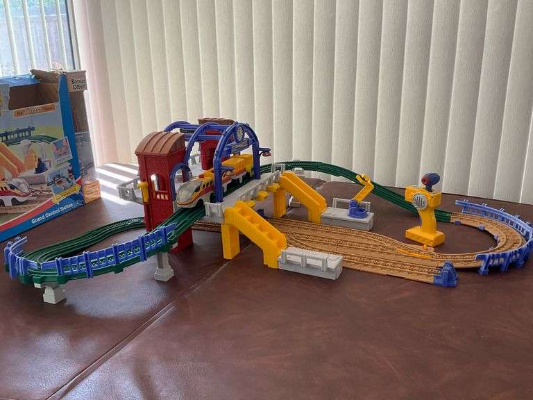 Geotrax Rail and Road System with Original Box - Coastal Downsizing LLC