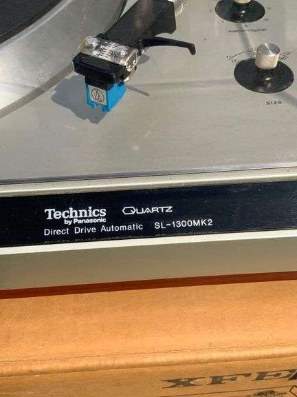 Technics by Panasonic SL-1300MK2 Direct Drive Automatic Turntable ...