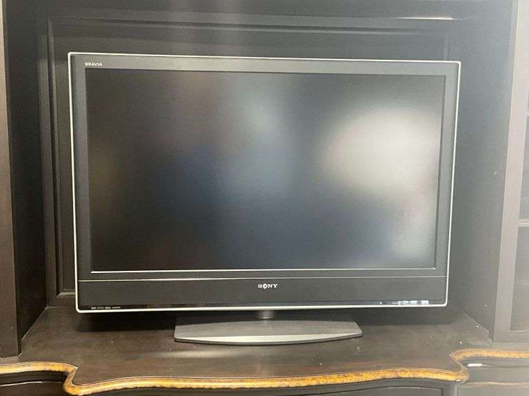 Sony Bravia 46” TV with Remote, Model KDL-46V25L1 - Coastal Downsizing LLC