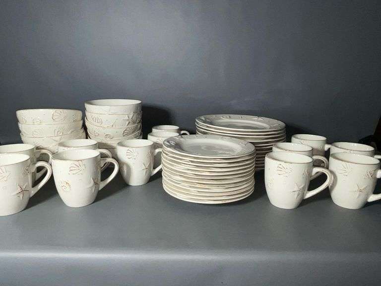 Thomson Pottery Shell Themed Dinnerware, Place Setting For 12, Plates ...