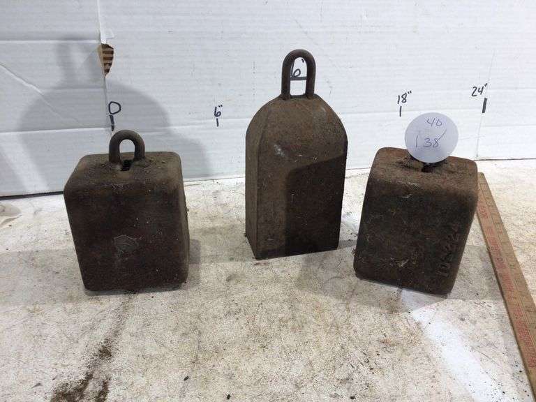 3 CAST IRON HORSE WAGON TETHER WEIGHTS - Currie Auction Service