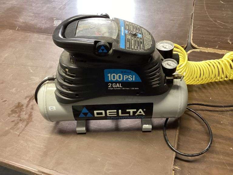 2GAL AIR COMPRESSOR - Currie Auction Service