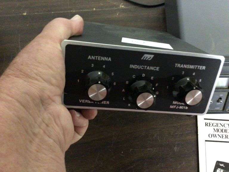 MFJ 901B ANTENNA TUNER - Currie Auction Service