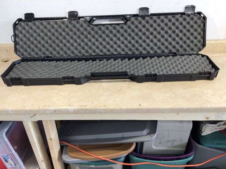 HARD PLASTIC GUN CASE - Currie Auction Service