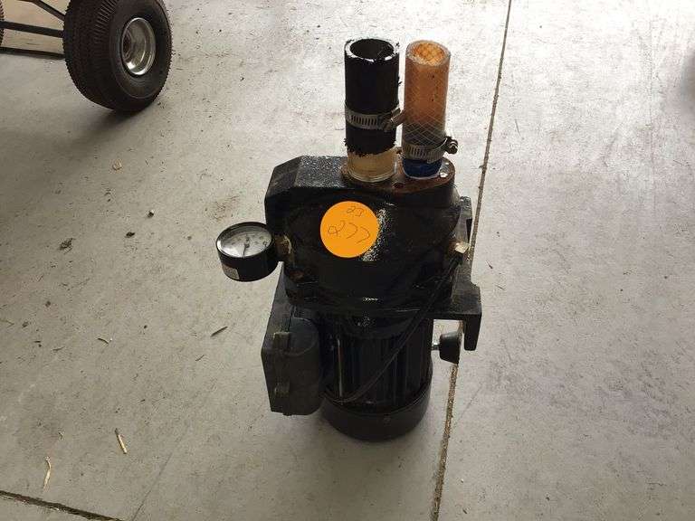 COUNTYLINE 1/2 HP WELL PUMP - Currie Auction Service