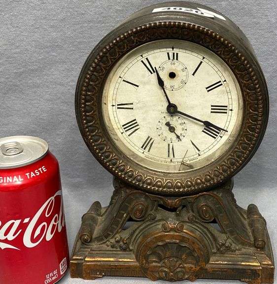 Antique Seth Thomas shelf clock - Dixon's Auction at Crumpton