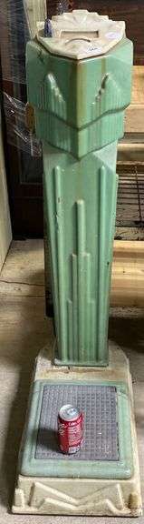 Antique coin-op scale - Dixon's Auction at Crumpton