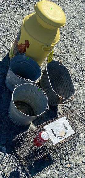 Lot galvanized buckets, milk can, animal trap - Dixon's Auction at Crumpton