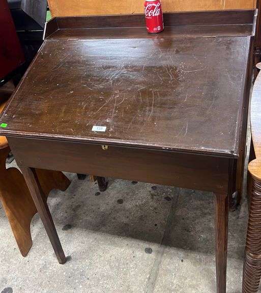 Antique schoolmaster's desk - Dixon's Auction at Crumpton