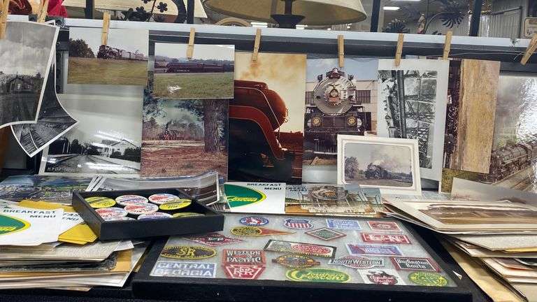 Lot Collection of Train Photos, Railroad Memorabilia, Patches etc ...