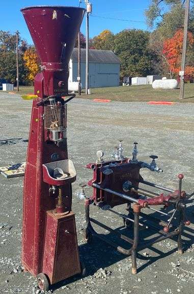 vintage wine press machine and stand - Dixon's Auction at Crumpton