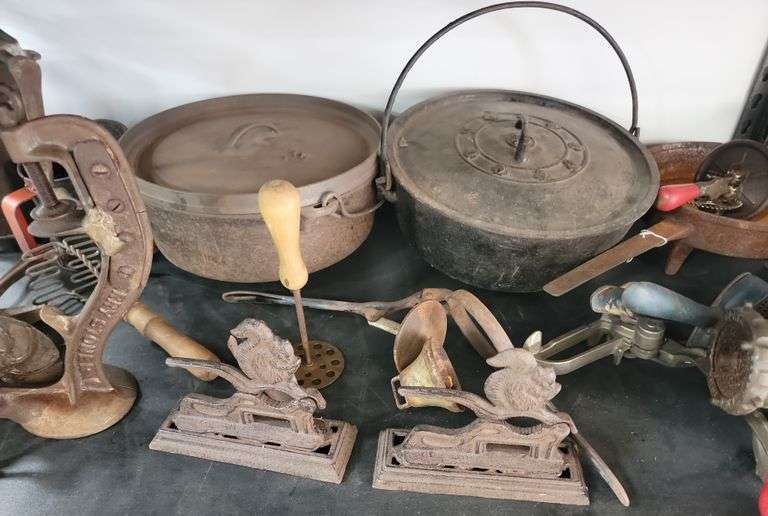 Lot Vintage / Antique Kitchen Tools, Cherry Pitter, Grinder, Dutch Oven ...