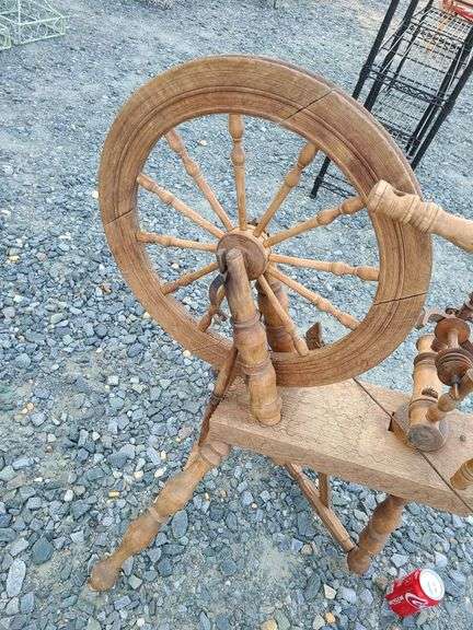 Antiques primitive spinning wheel - Dixon's Auction at Crumpton