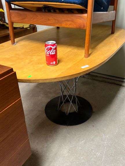 MCM style oval table - Dixon's Auction at Crumpton