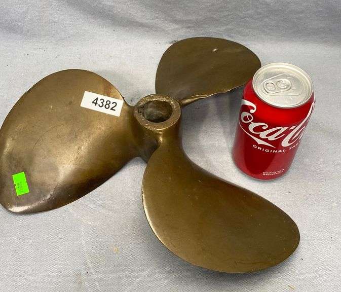 Brass Hydroflite boat propeller - Dixon's Auction at Crumpton