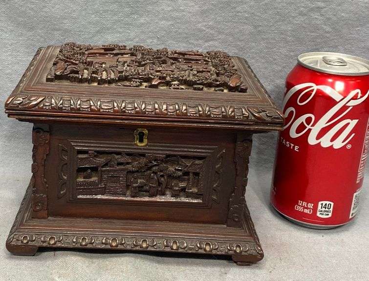 Antique Chinese carved wood box - Dixon's Auction at Crumpton