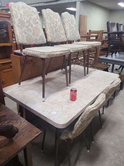 Retro formica table and five chairs - Dixon's Auction at Crumpton