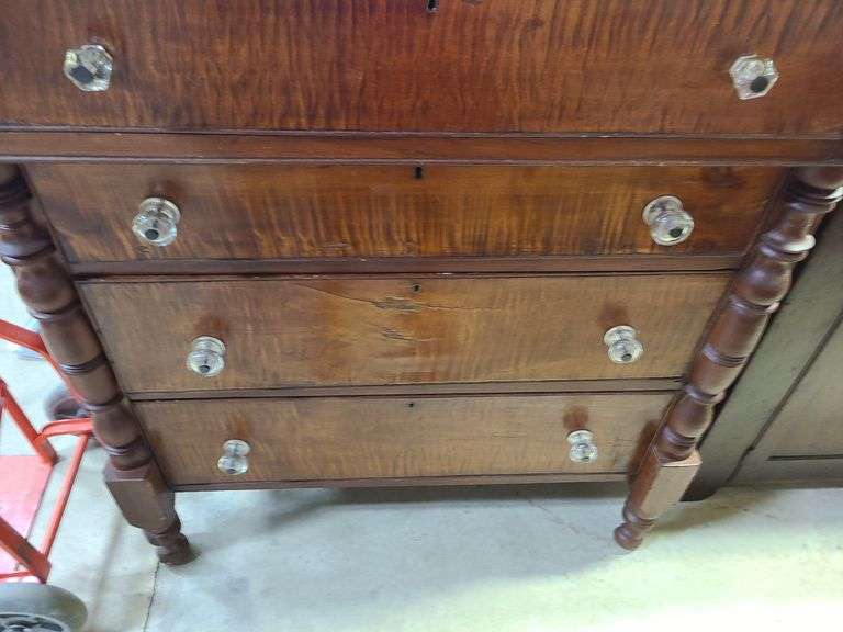 Pennsylvania Sheraton cherry and tiger maple chest of drawers, veneer ...