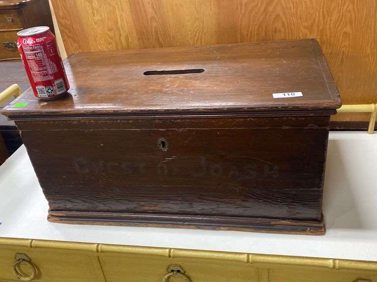 Antique pine ballot box - Dixon's Auction at Crumpton