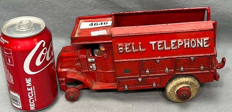 Antique cast iron Bell Telephone truck - Dixon's Auction at Crumpton
