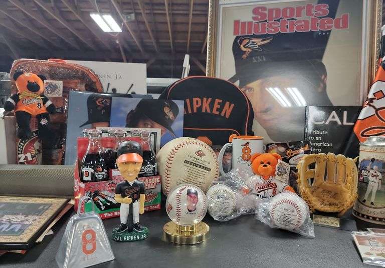 Lot Vintage Orioles Baseball Collectibles - Dixon's Auction at Crumpton