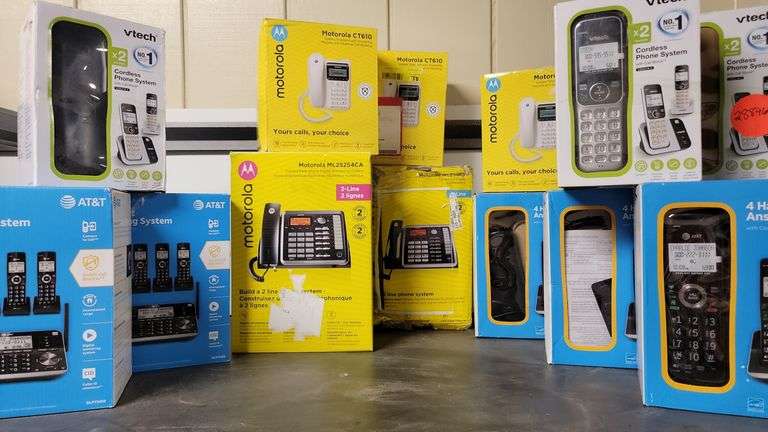 Lot Cordless House Phones - Dixon's Auction at Crumpton