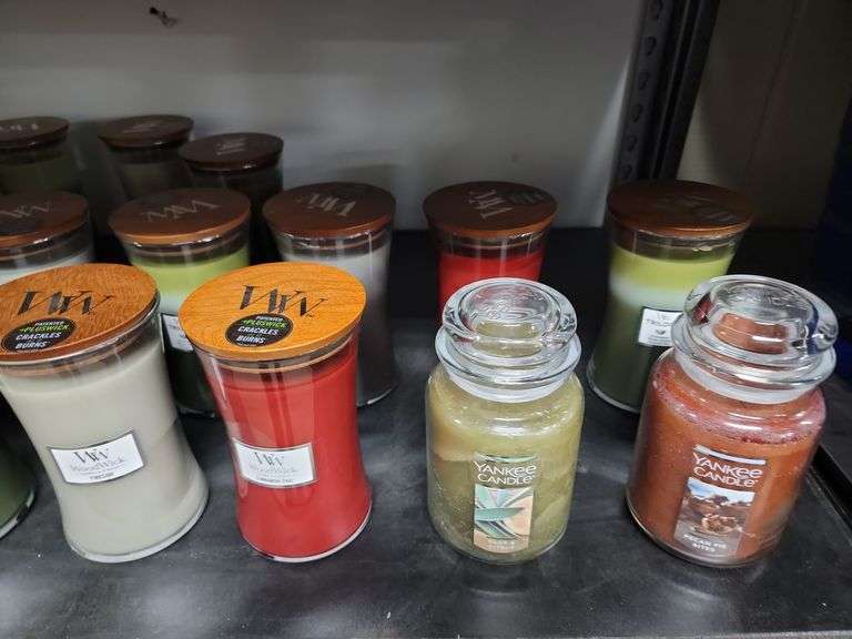 Lot 22 Wood Wick WW Candles New - Dixon's Auction at Crumpton